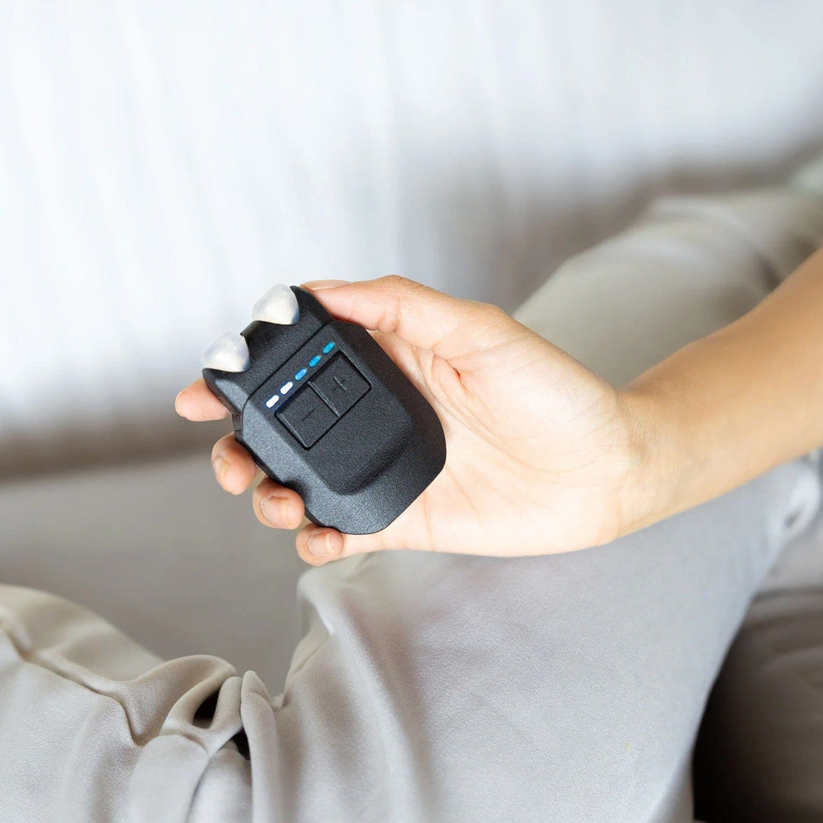 How Vibratory Stress Relief Technology Helps Reduce Anxiety – Hoolest Inc.